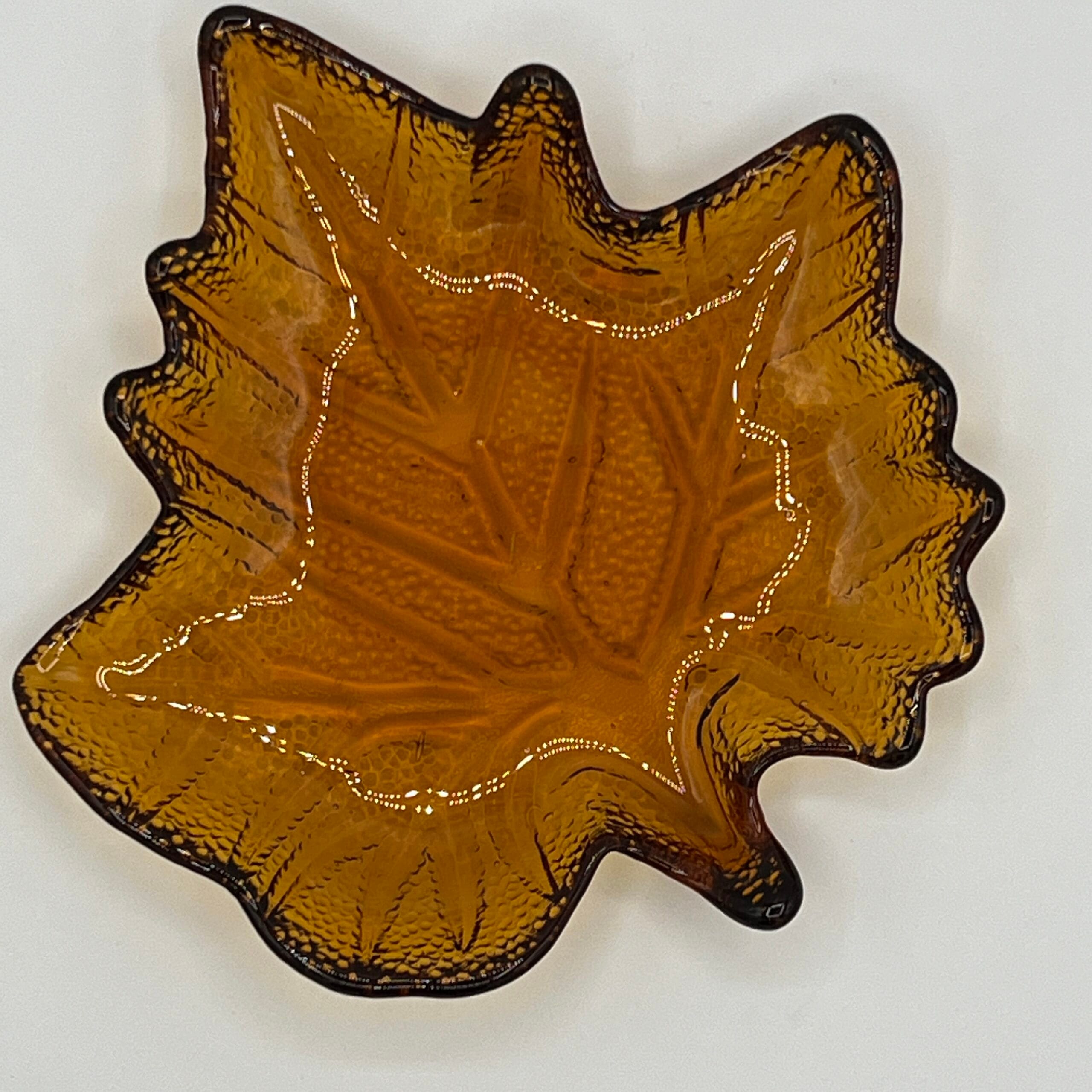 Vintage Amber Glass Maple Leaf Candy Dish - herhomesteadjourney.ca